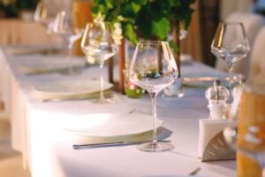 How To Plan the Perfect Dinner Event: A Timeline-Based Guide!